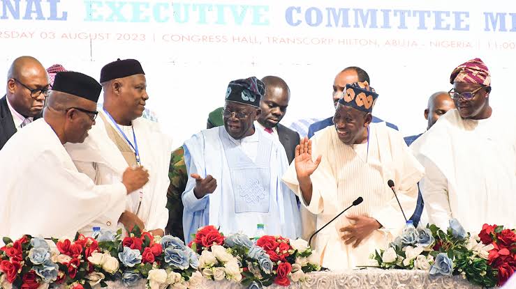 Ganduje Addresses APC Party Leaders, Reveals His AgendaOsunDefender
