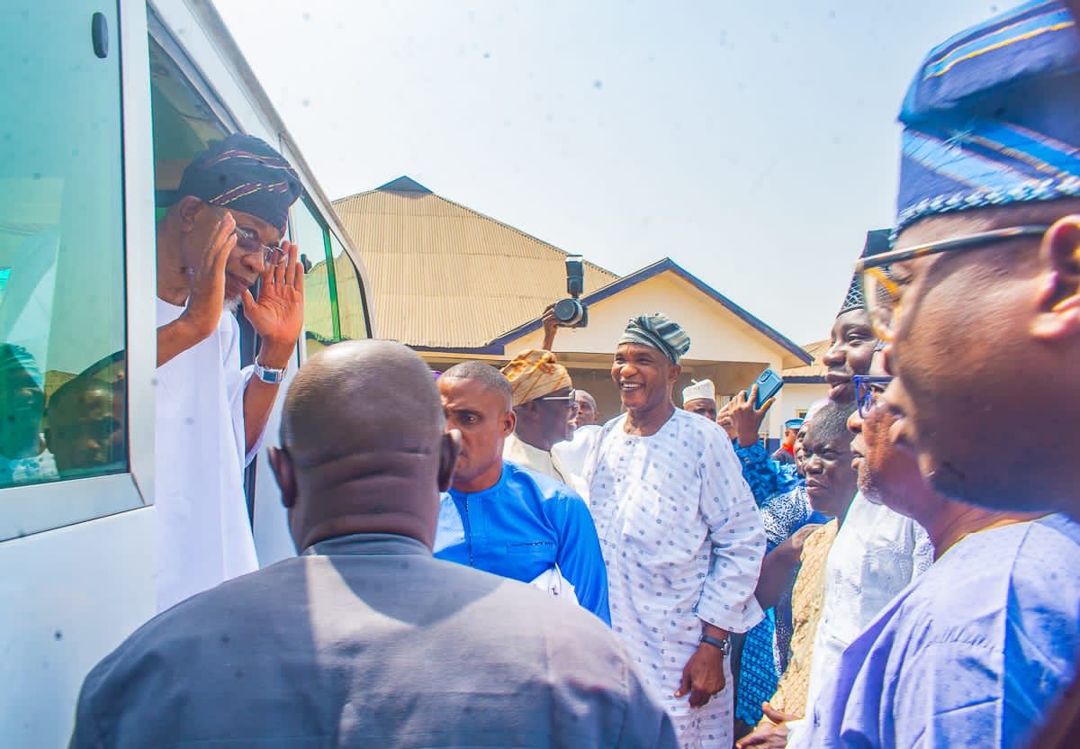 PHOTONEWS: Omoluabi Progressives Pay End Of The Year Visit To Ataoja Of ...