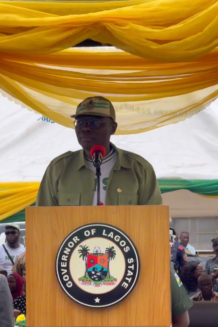Sanwo-Olu Gifts Lagos Corpers N100,000 Each, N100m To NYSC Staff ...
